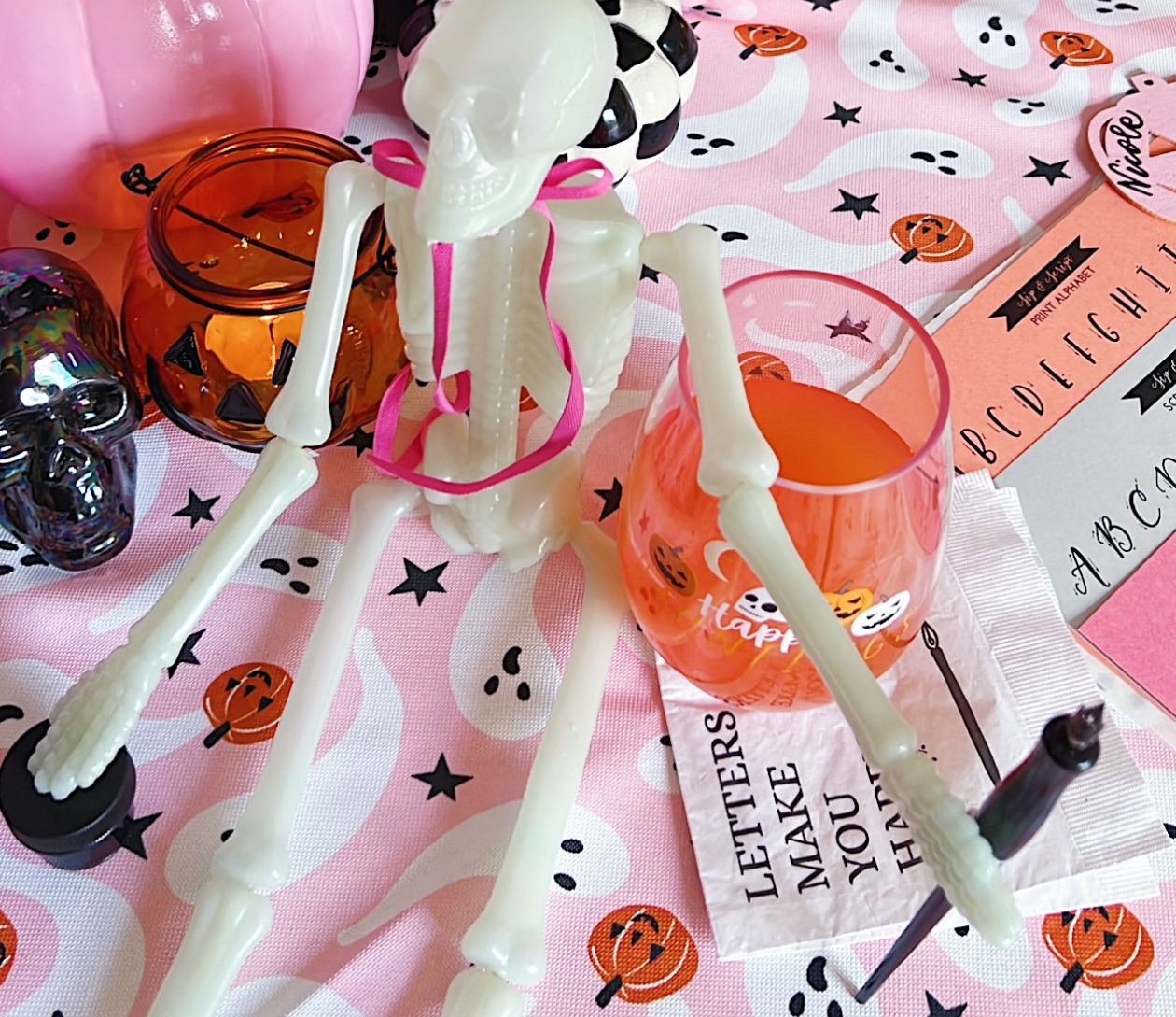 Simone Sloan - Sip & Script